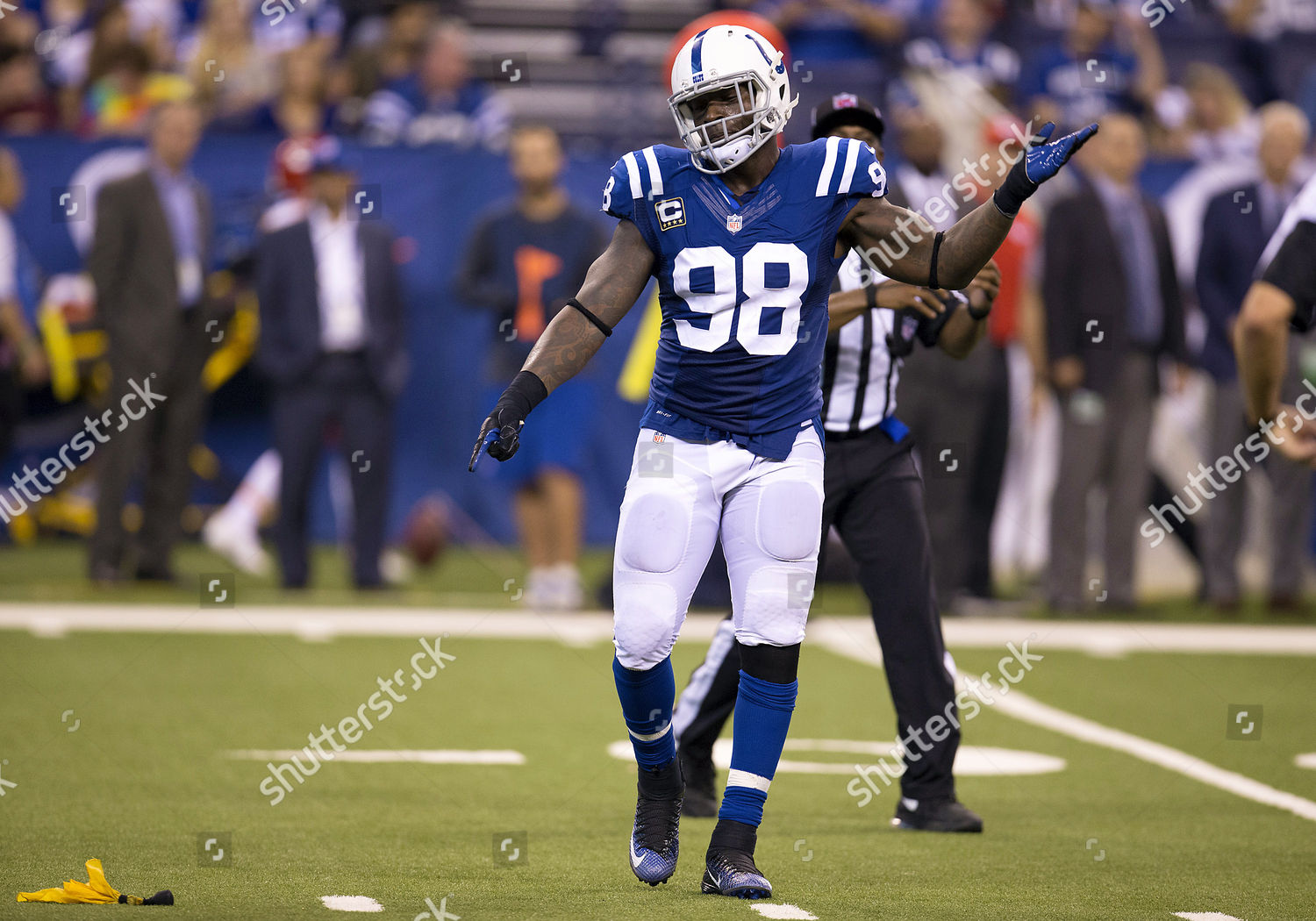 Indianapolis Colts Linebacker Robert Mathis 98 Editorial Stock Photo ...
