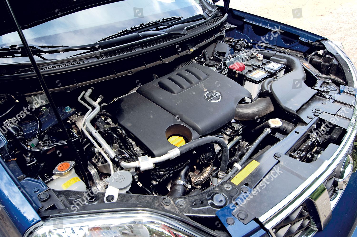 Nissan Xtrail 20 Dci Aventura Engine Editorial Stock Photo - Stock ...