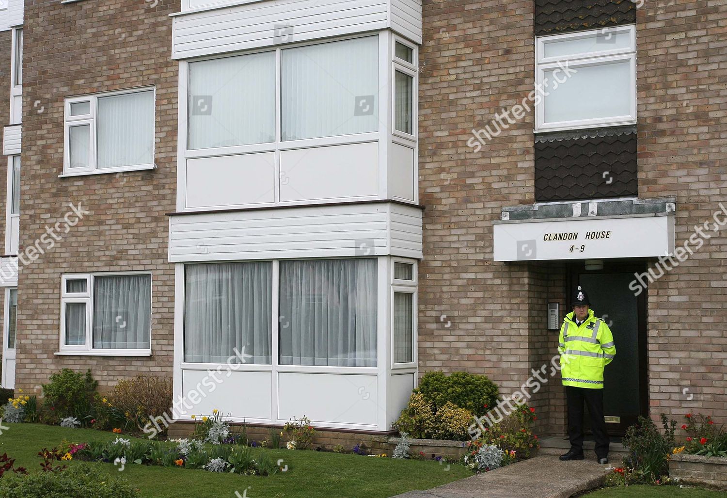 Policeman Guarding Ground Floor Flat Clandon Editorial Stock Photo ...