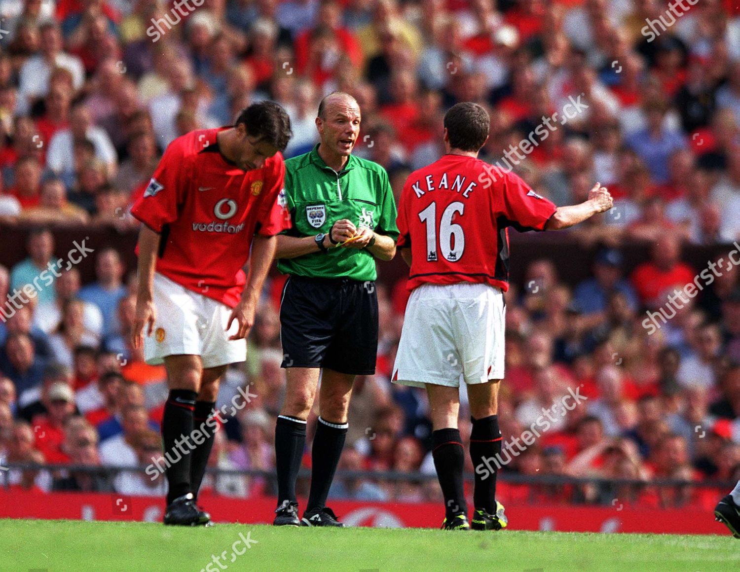 Roy Keane Manchester United Argues Referee Editorial Stock Photo ...