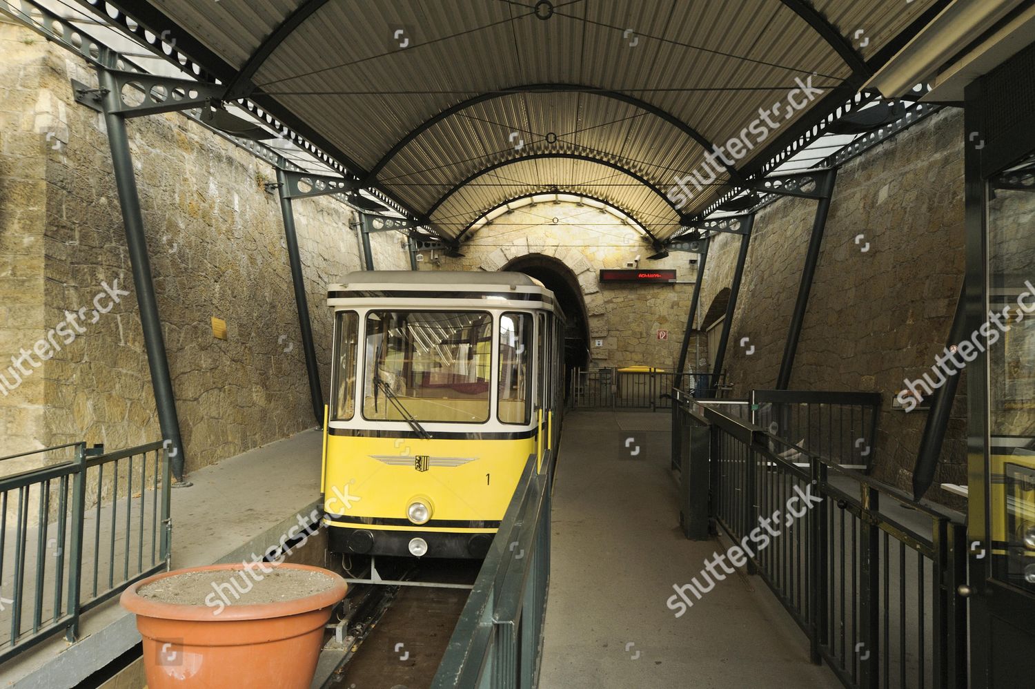 Entrance Standseilbahn Dresden Funicular Railway Loschwitz Editorial ...