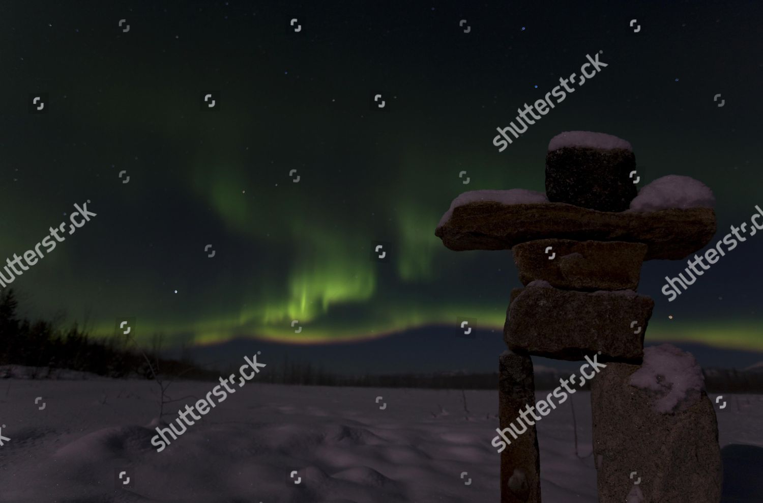 Silhouette Inuit Stone Man Inukshuk Inuksuk Editorial Stock Photo ...
