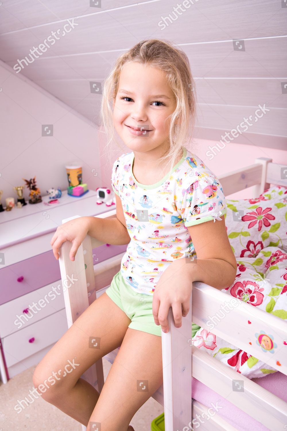 Model Released Little Girl Bed Getting Editorial Stock Photo - Stock ...