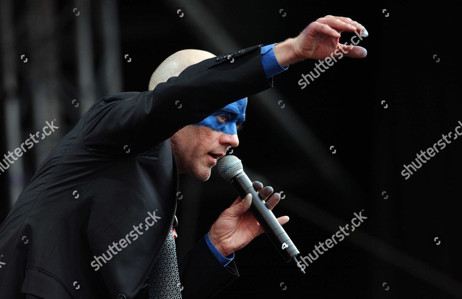 Live8 Concert Hyde Park Michael Stipe Editorial Stock Photo - Stock ...