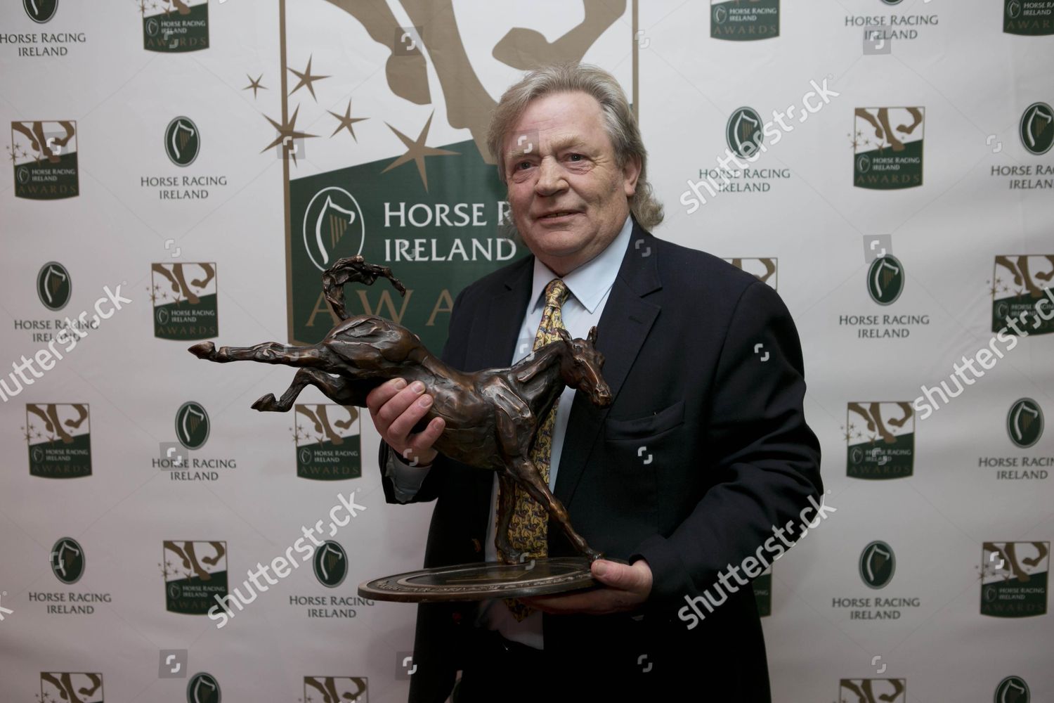 Outstanding Achievement Award Awarded Mouse Morris Editorial Stock ...