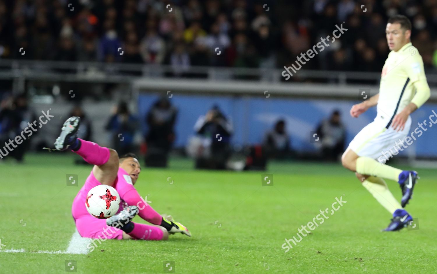 Club America Gk Moises Munoz Editorial Stock Photo - Stock Image ...