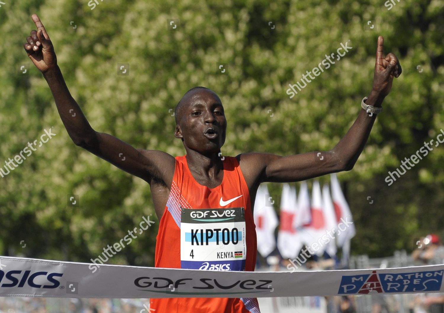 Kenyan Benjamin Kiptoo Celebrates Crossing Finish Editorial Stock Photo ...