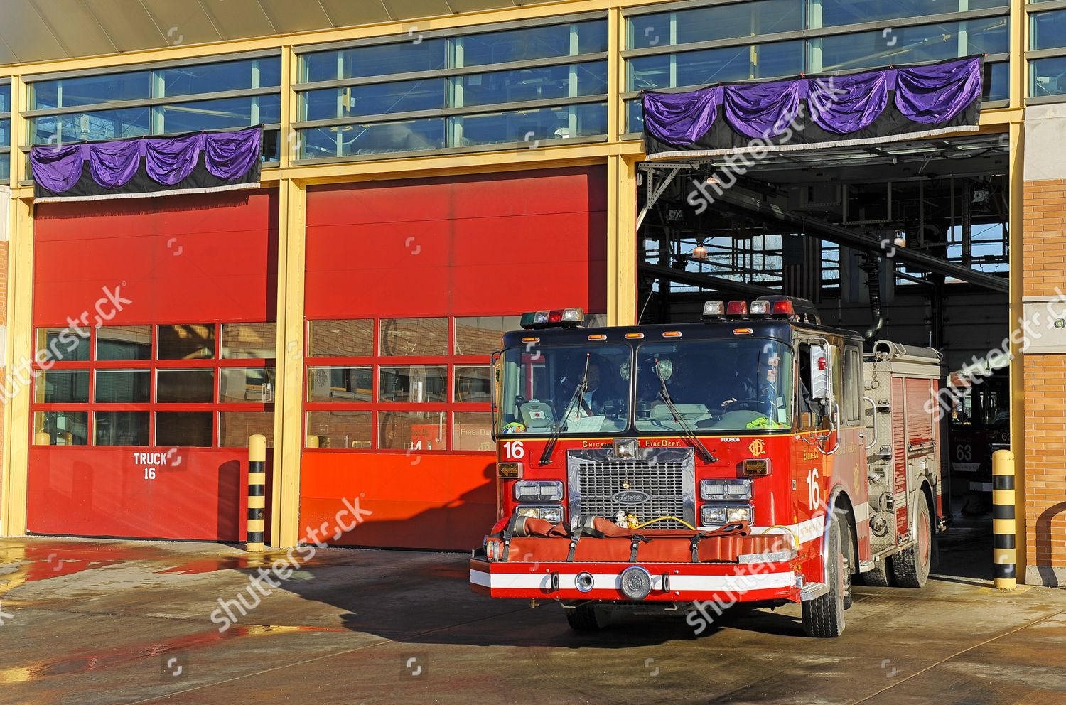 Firetruck Exits Chicago Fire Department Station Editorial Stock Photo ...