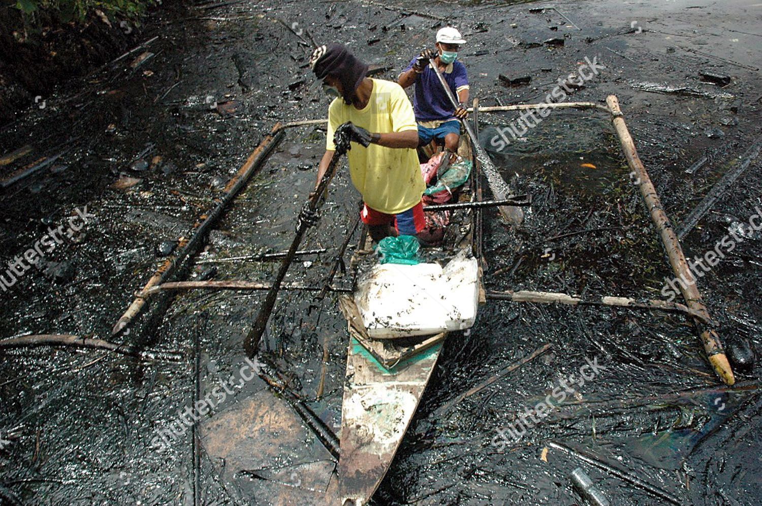 Filipino Help Clean Oil Spill Tando Editorial Stock Photo - Stock Image ...