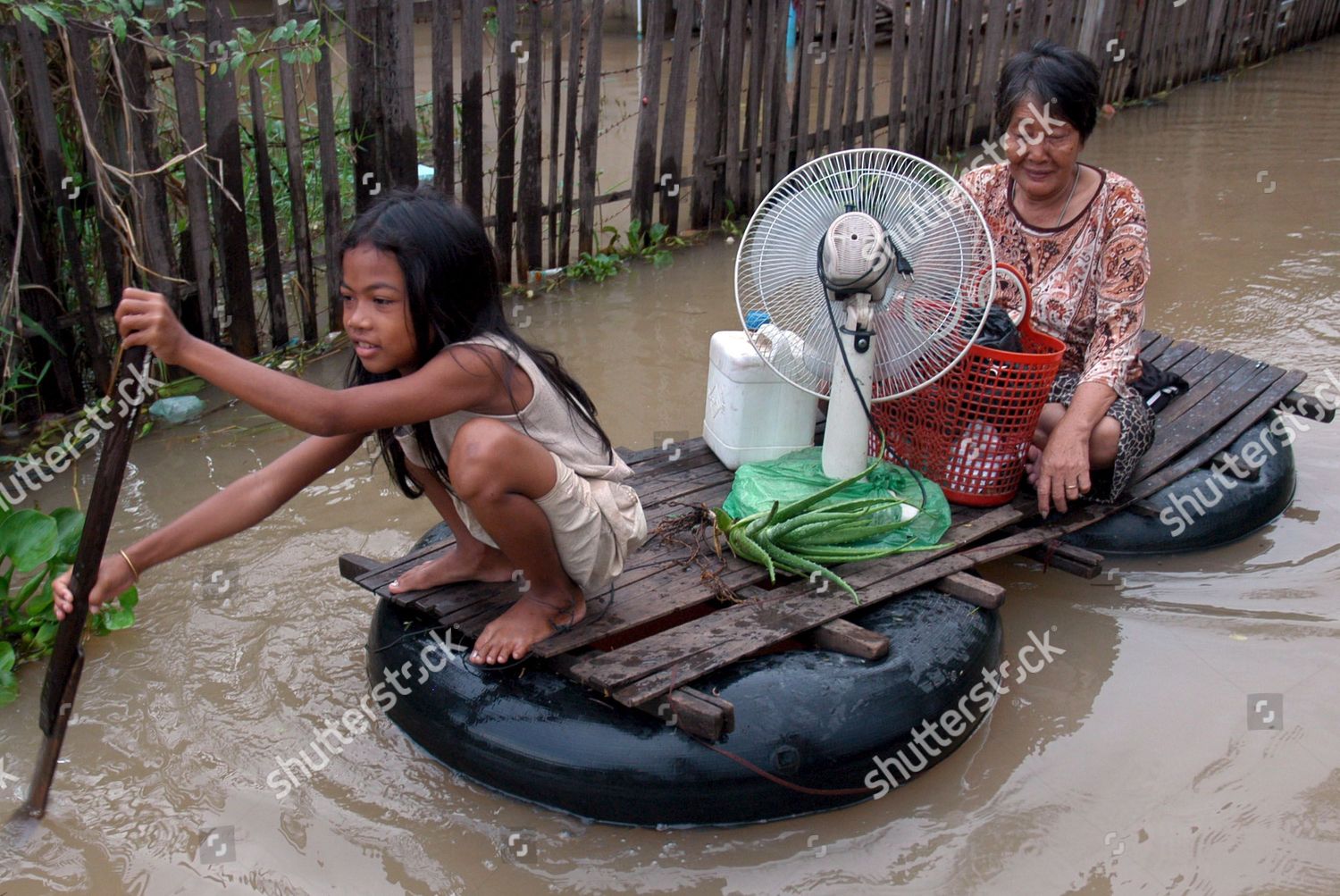 Cambodian Girl Rows Makeshift Raft Transport Editorial Stock Photo ...