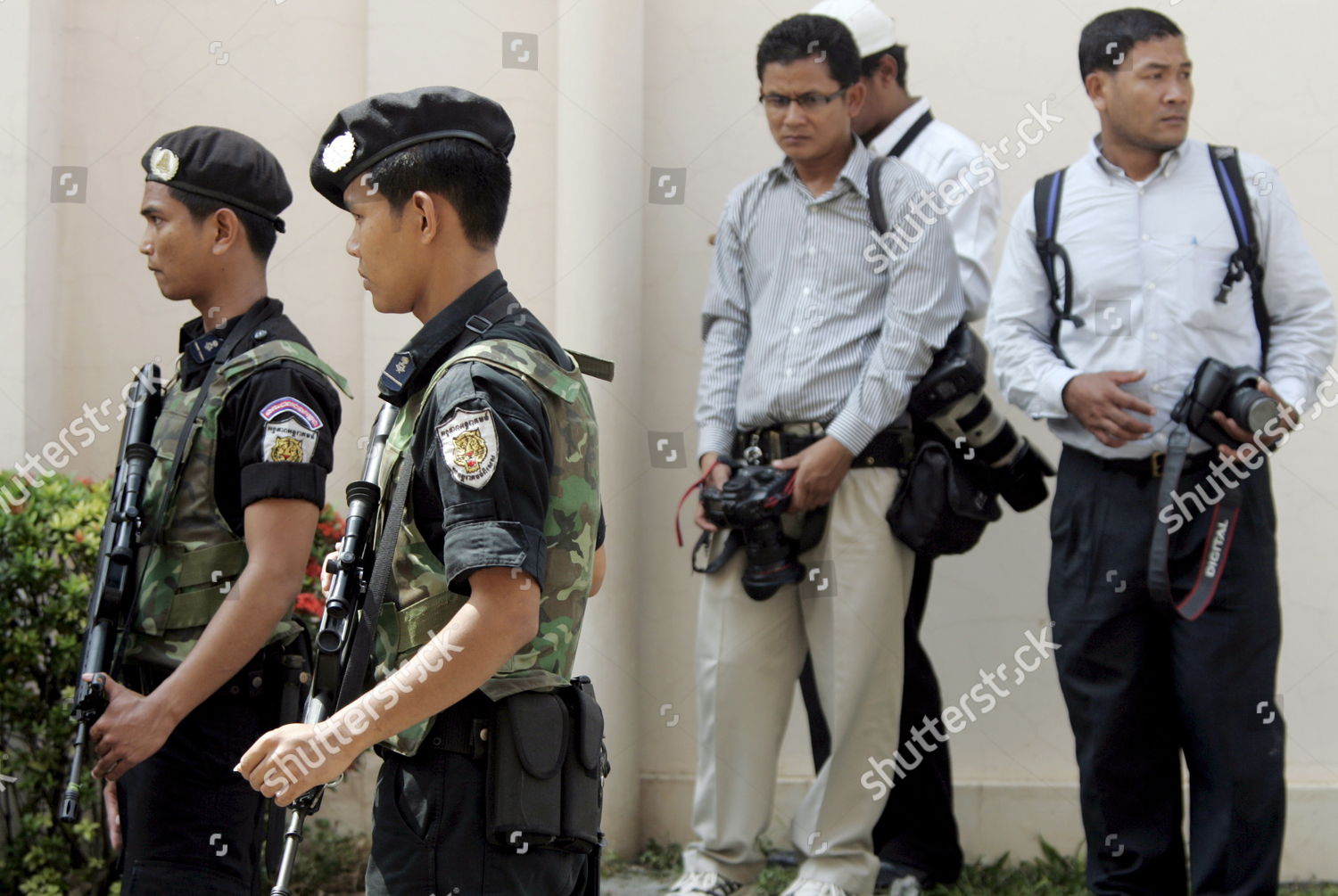 Cambodian Police L Come Between Journalists Editorial Stock Photo ...