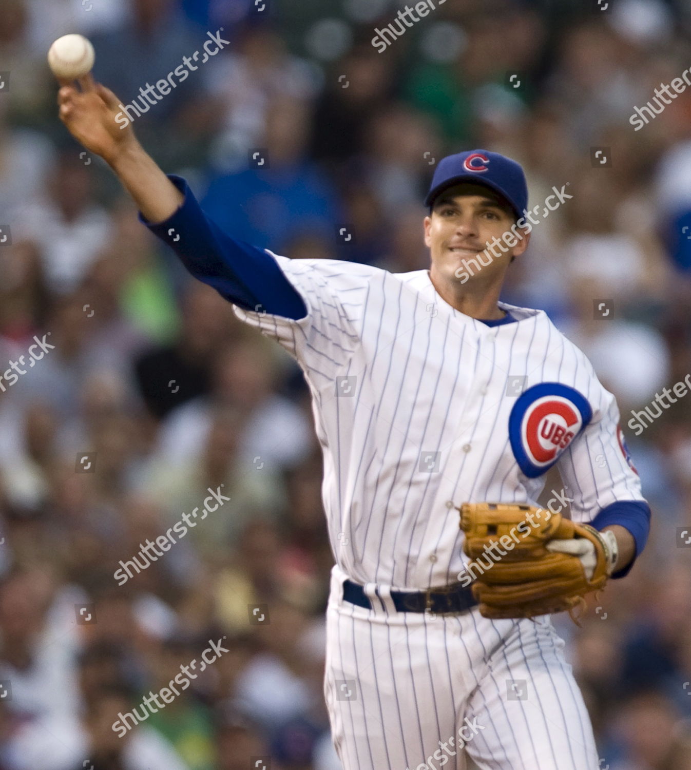 Chicago Cubs Shortstop Ryan Theriot Throws Editorial Stock Photo ...