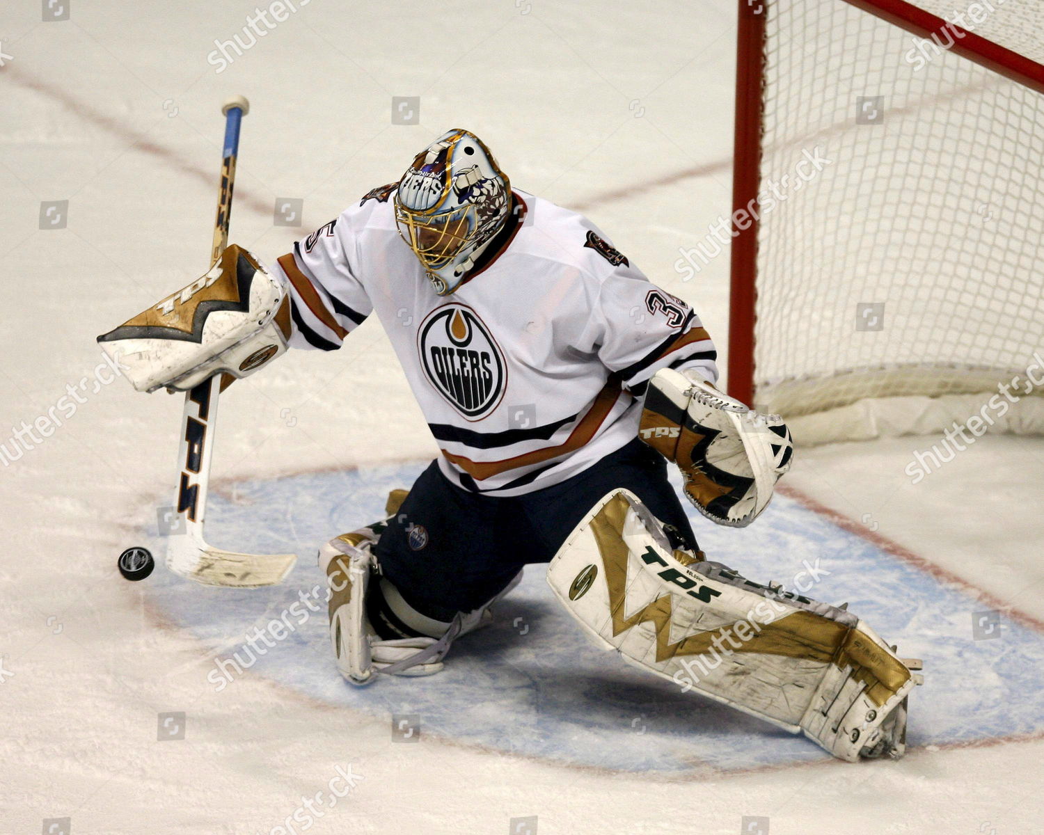 Edmonton Oilers Goaltender Dwayne Roloson Knocks Editorial Stock Photo ...
