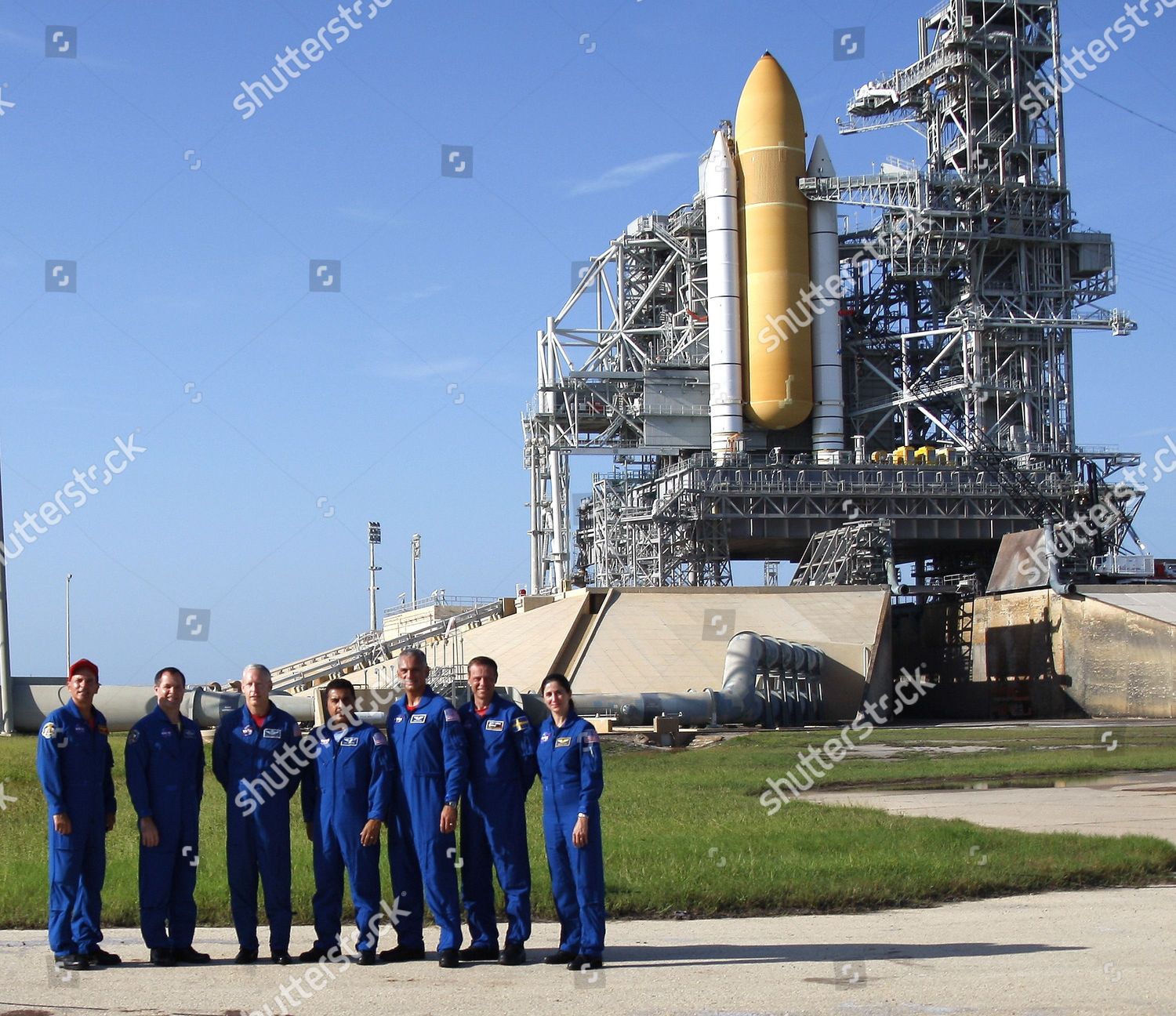 Members Crew Space Shuttle Discovery Pose Editorial Stock Photo - Stock ...