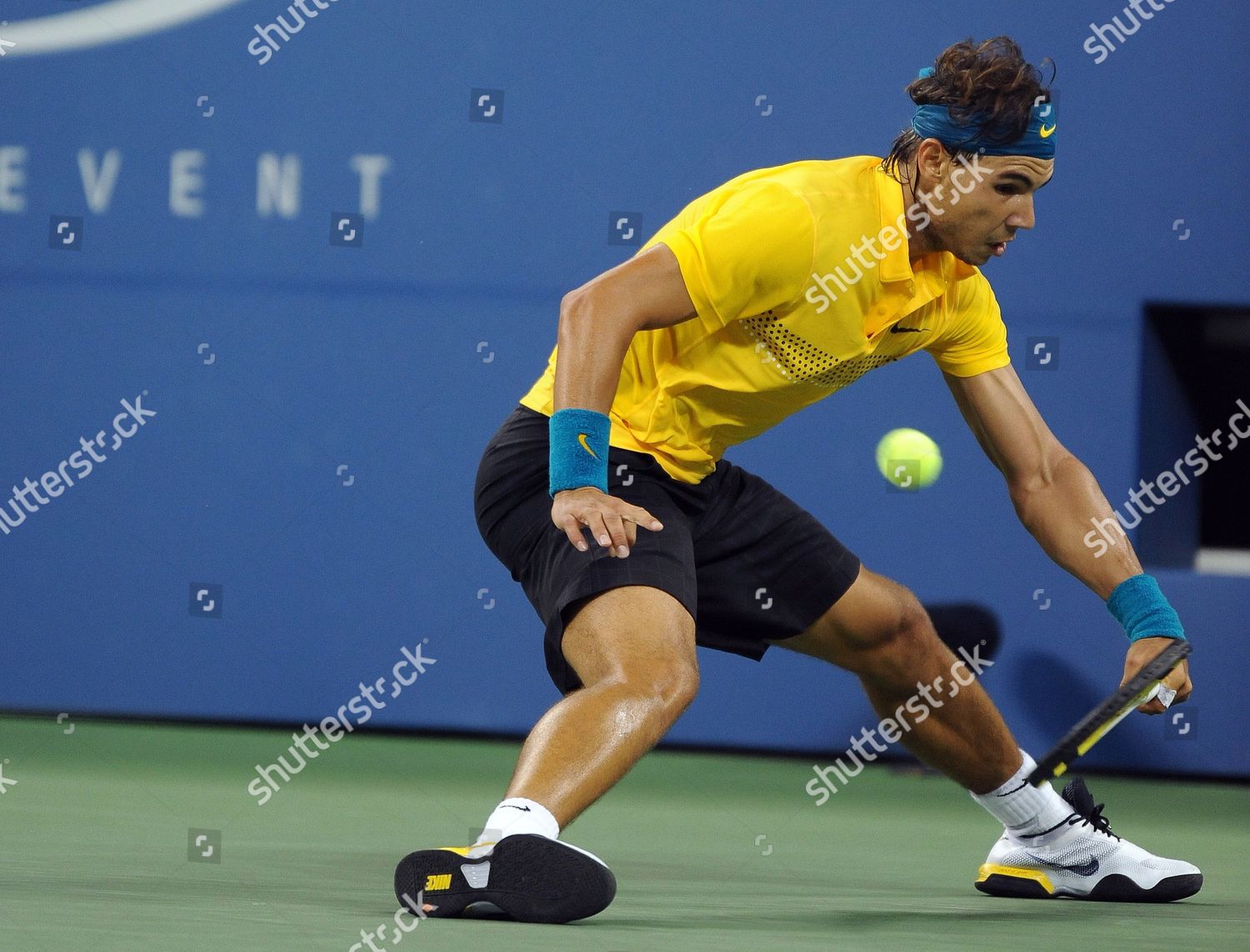 Rafael Nadal Spain Returns Shot Nicolas Editorial Stock Photo - Stock ...