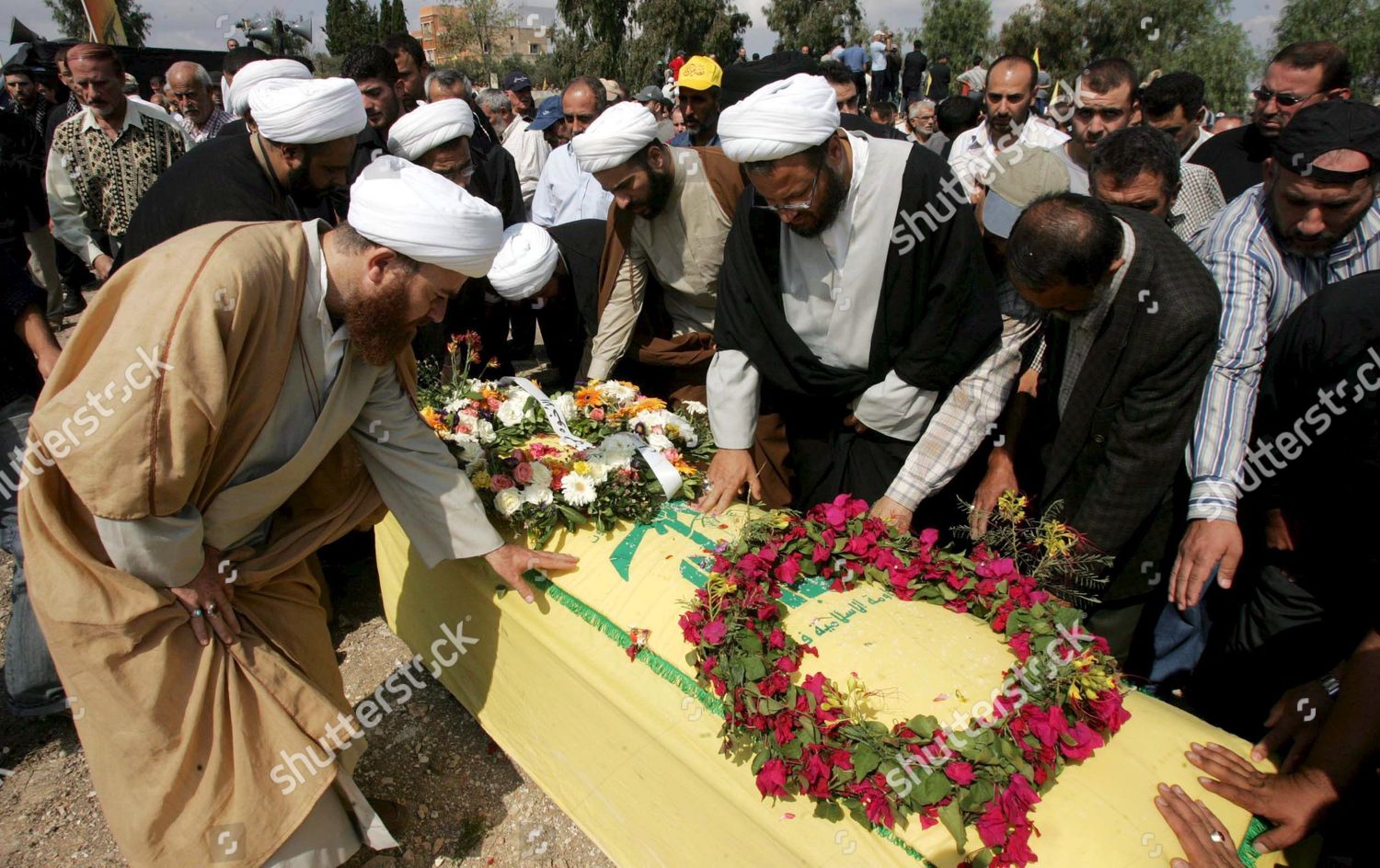 Relatives Lebaneseamerican Hezbollah Fighter Radwan Anwar Editorial ...