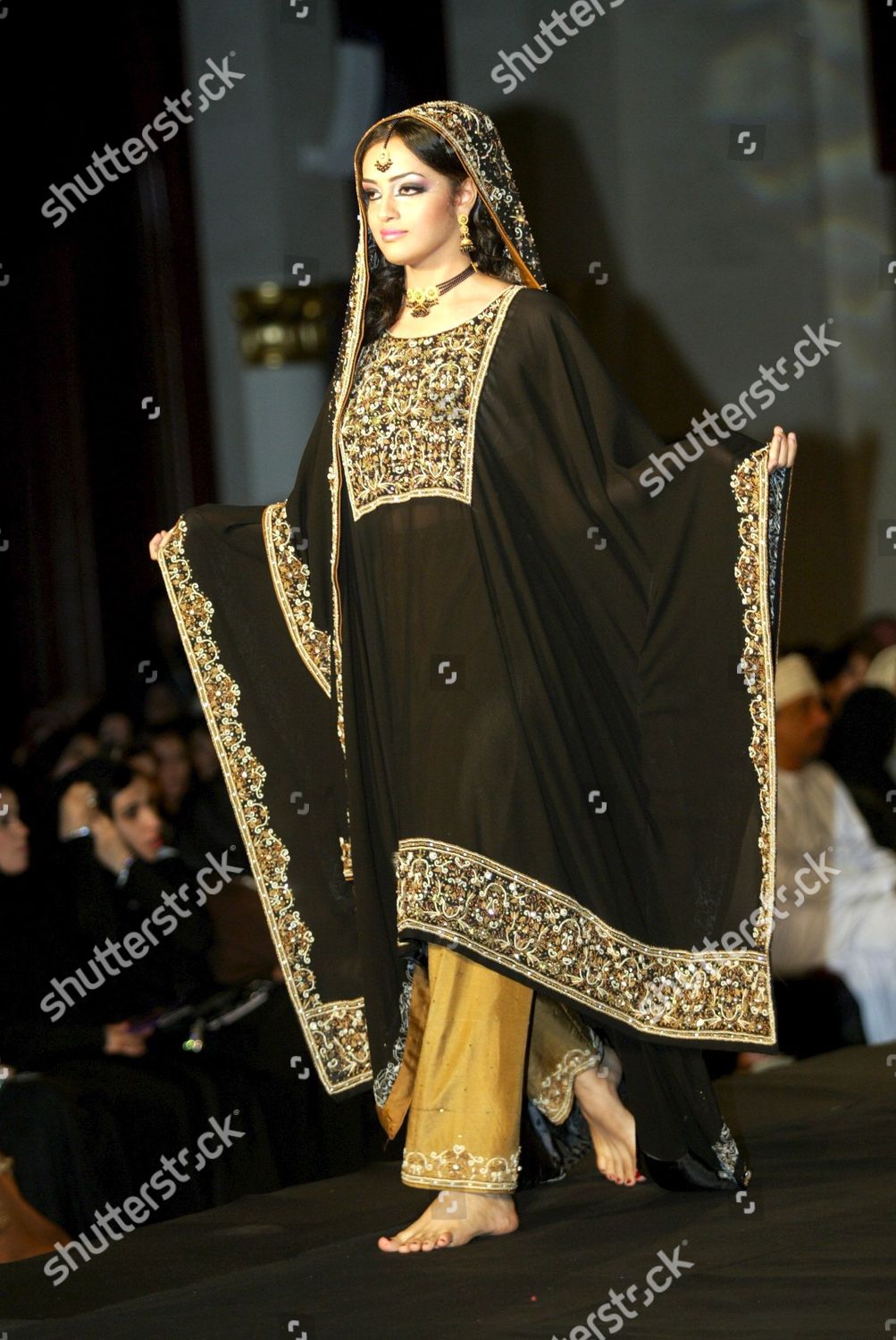 Model Takes Catwalk Presenting Creation Omani Editorial Stock Photo ...