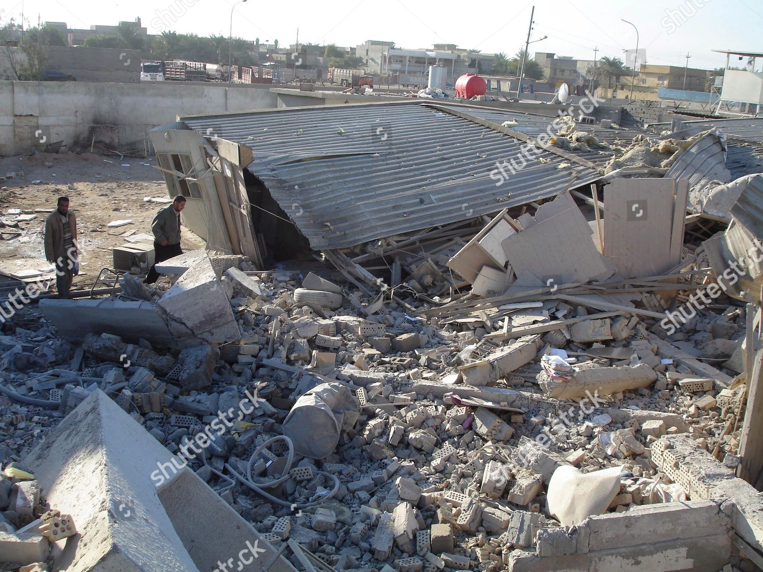 Iraqis Inspect Debris Iraqi Police Station Editorial Stock Photo ...