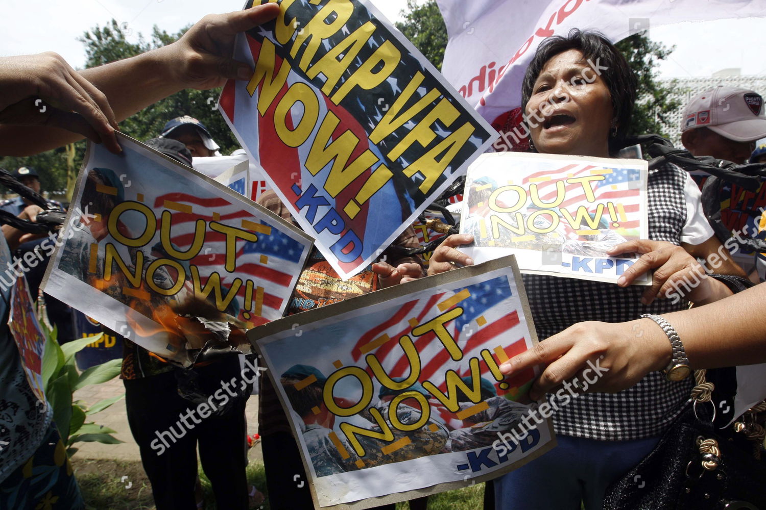Filipino Protesters During Rally Outside Us Editorial Stock Photo ...
