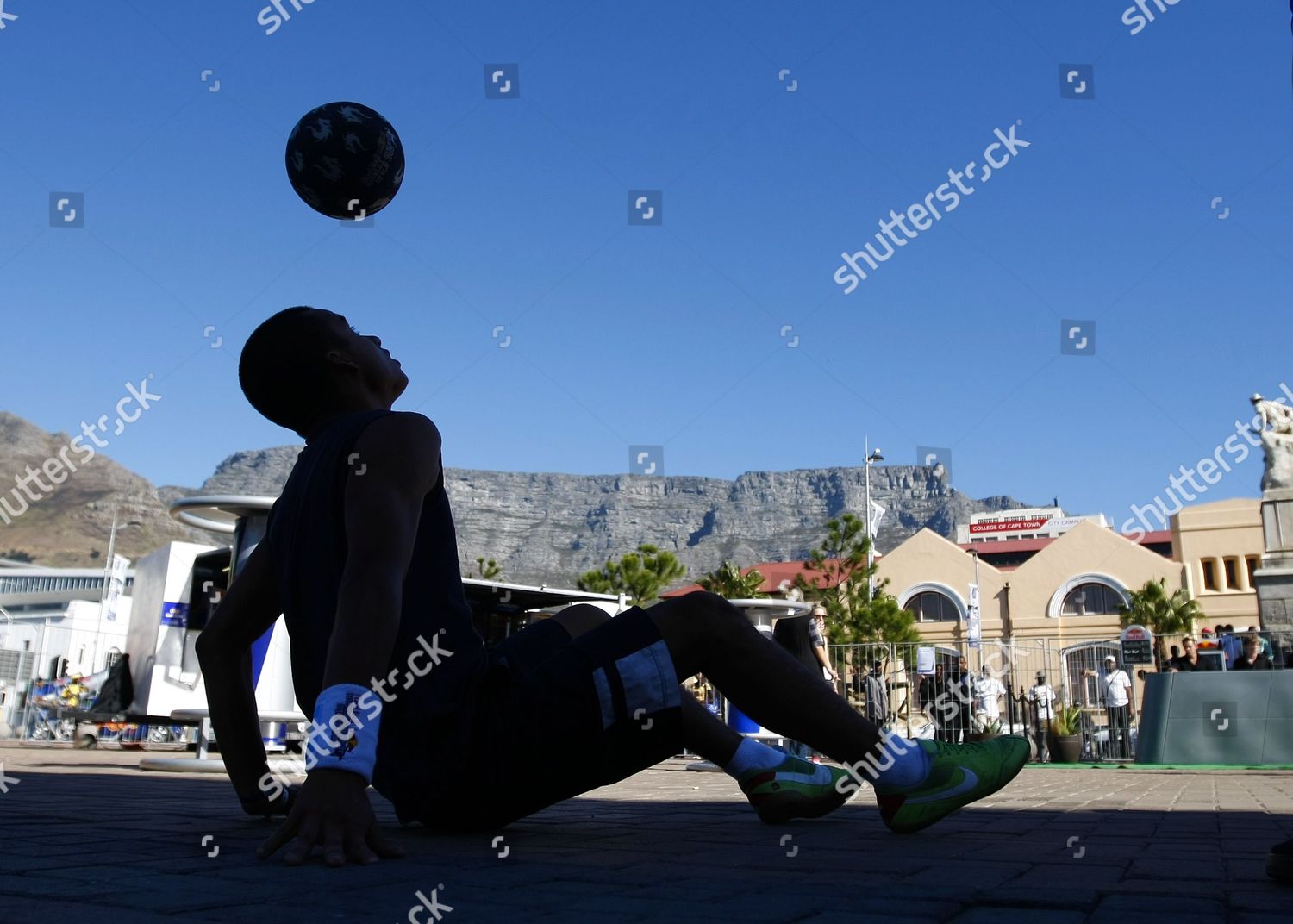 Freestyle Soccer Player Jovanny Gonzalez Mexico Editorial Stock Photo ...