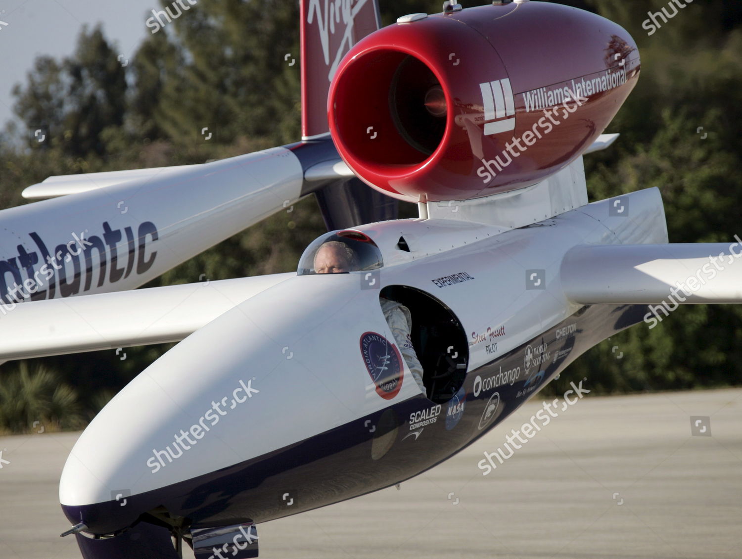 Virgin Atlantic Airways Globalflyer Aircraft Arrives Editorial Stock ...