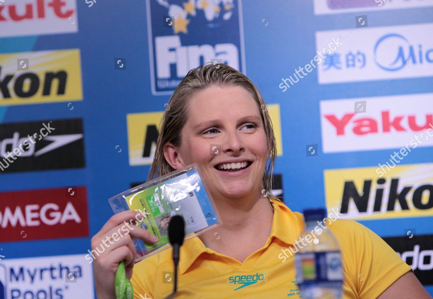 Australian Swimmer Leisel Jones Fans Herself Editorial Stock Photo ...