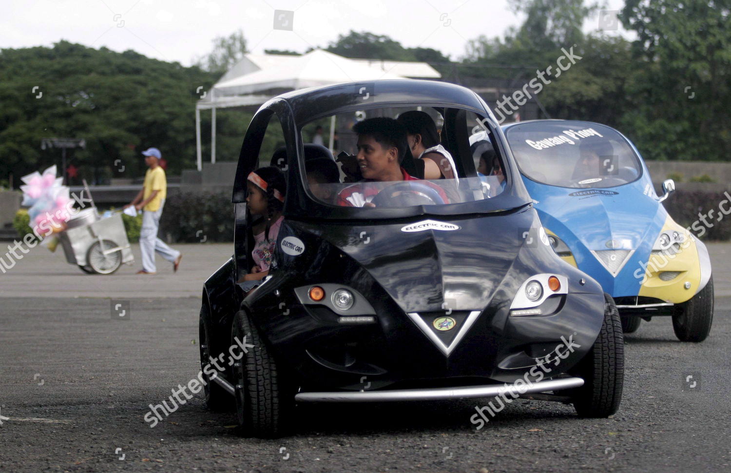Filipino Families Enjoy Ride Electric Car Editorial Stock Photo - Stock ...