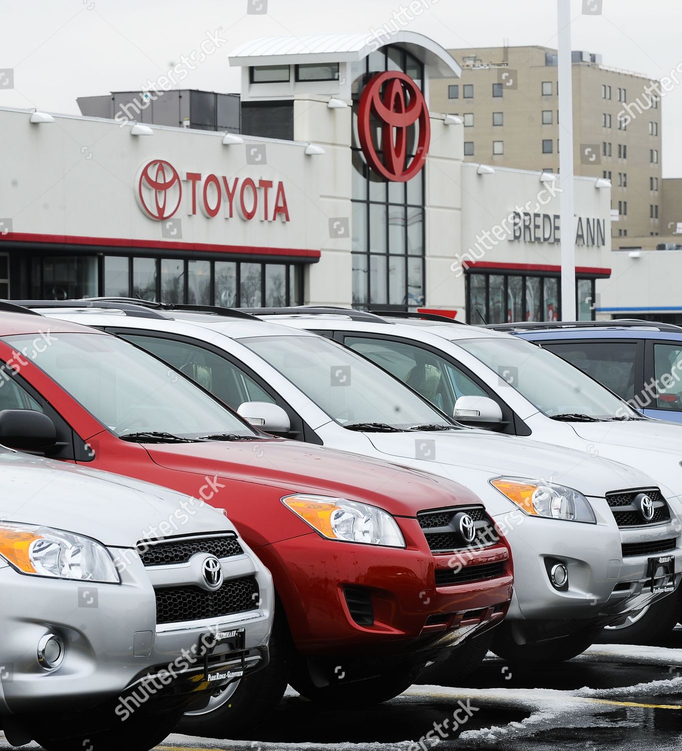 Toyotas Sit On Toyota Dealership Park Editorial Stock Photo - Stock ...