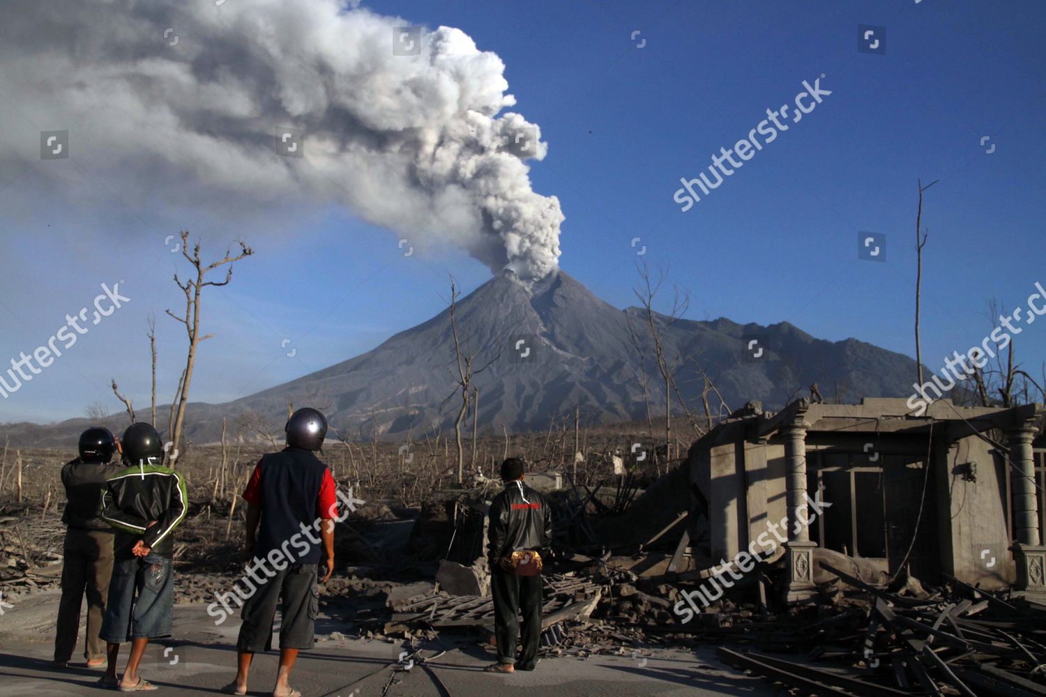 Indonesian Men Look Mount Merapi Erupting Editorial Stock Photo - Stock ...