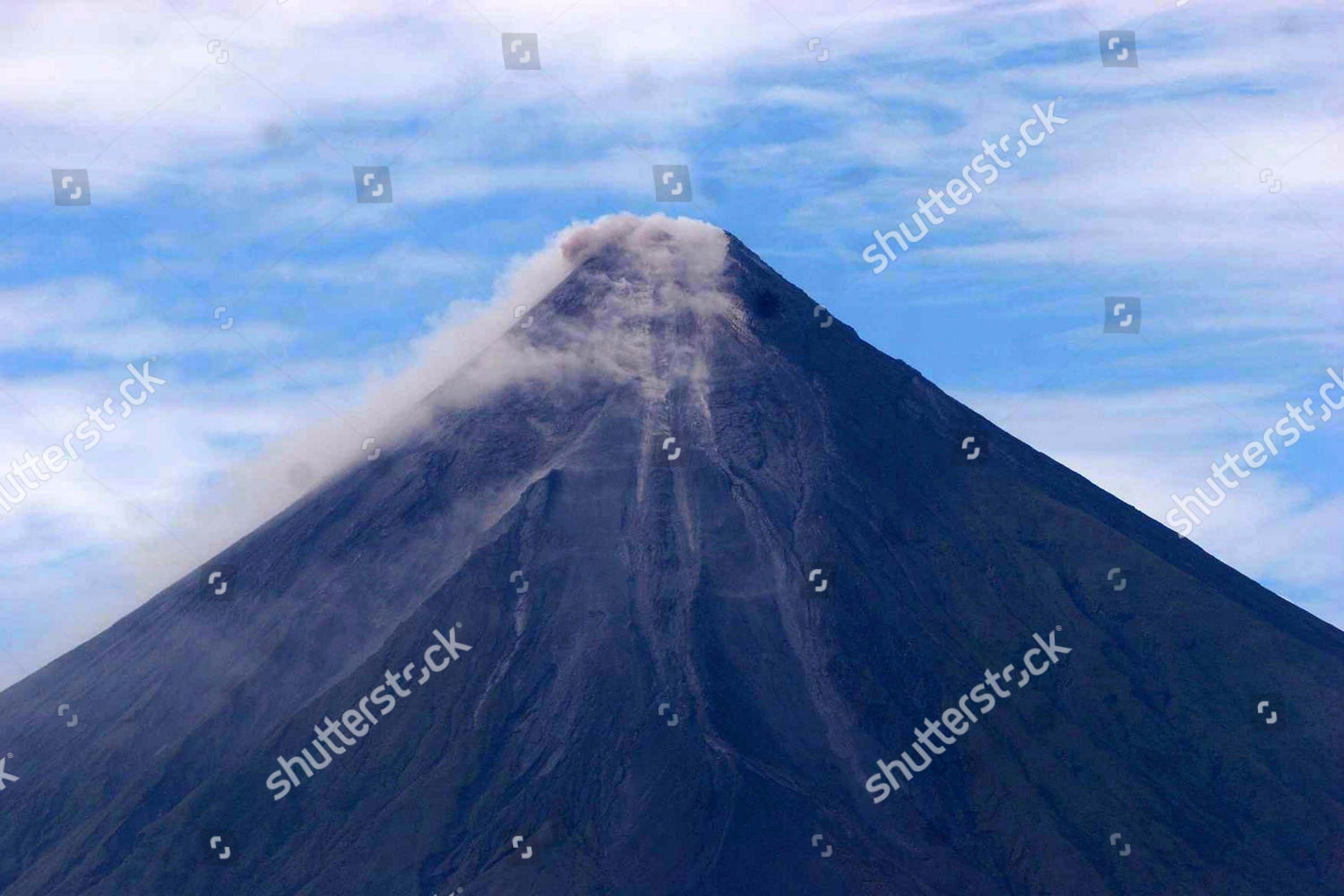 Mayon Volcano Which Expected Erupt Soon Editorial Stock Photo - Stock ...