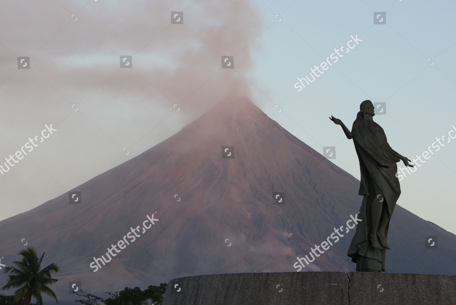 Lava Cascades Down Slopes Mayon Volcano Editorial Stock Photo - Stock ...