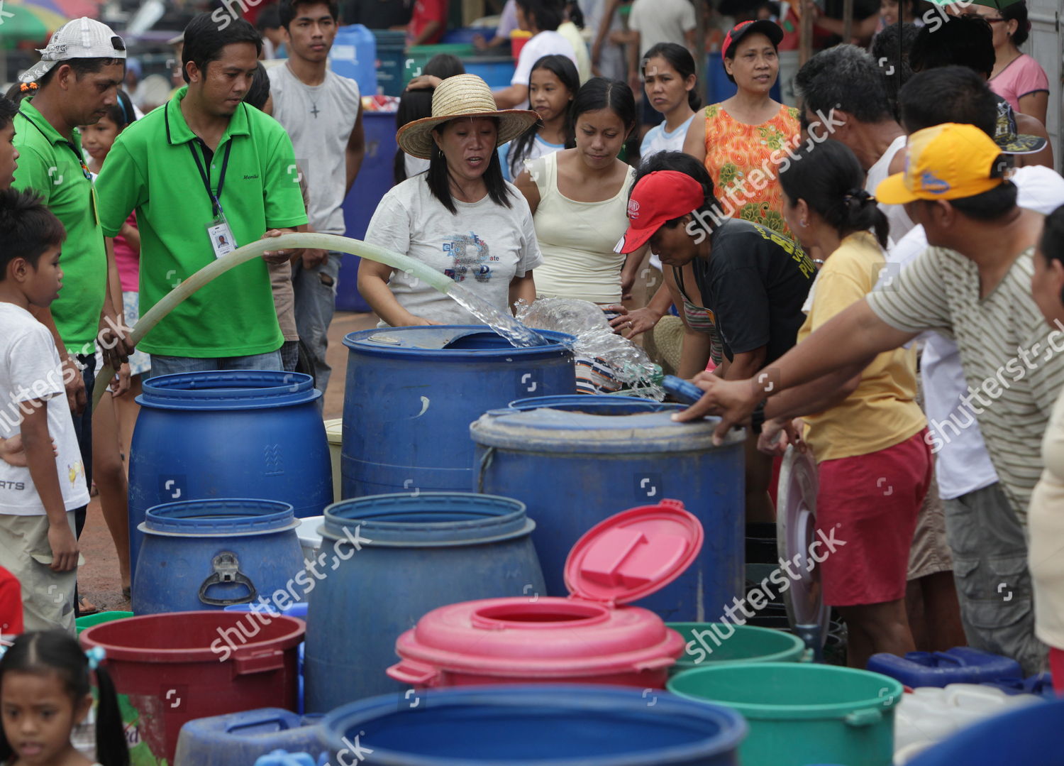 Filipinos Queue Their Containers Water Ration Editorial Stock Photo ...