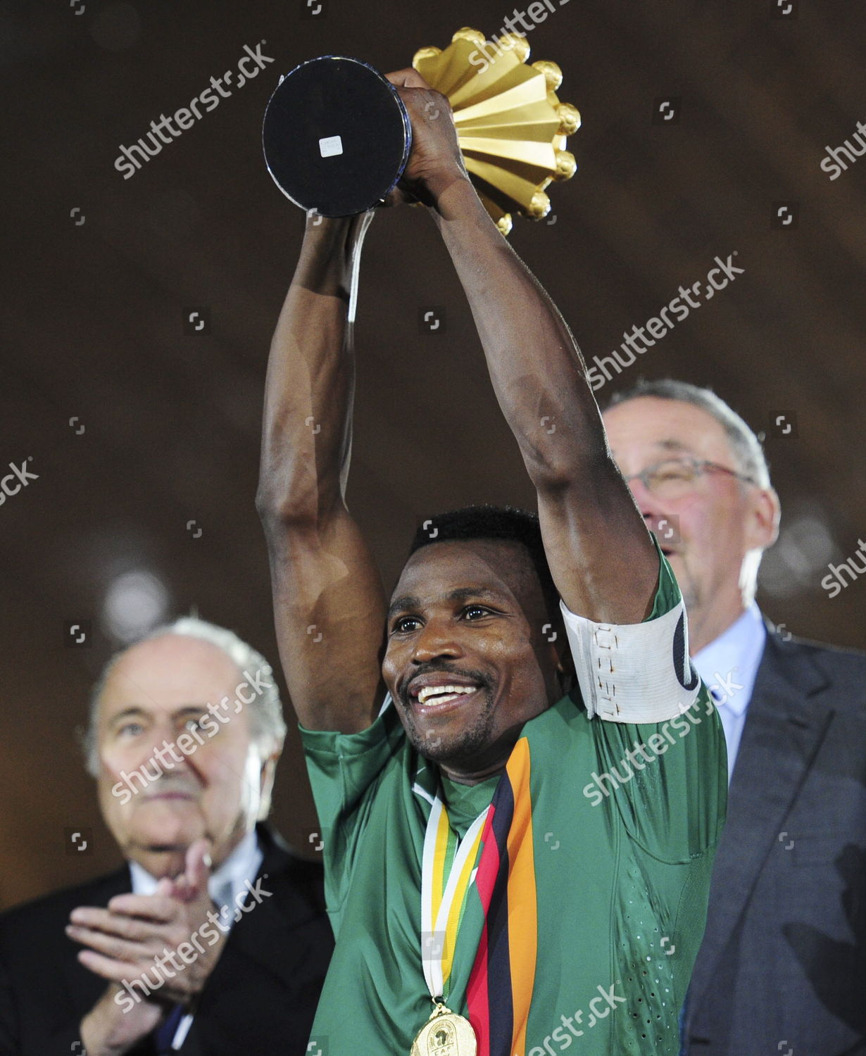 Christopher Katongo Zambia Lifts 2012 Afcon Editorial Stock Photo ...