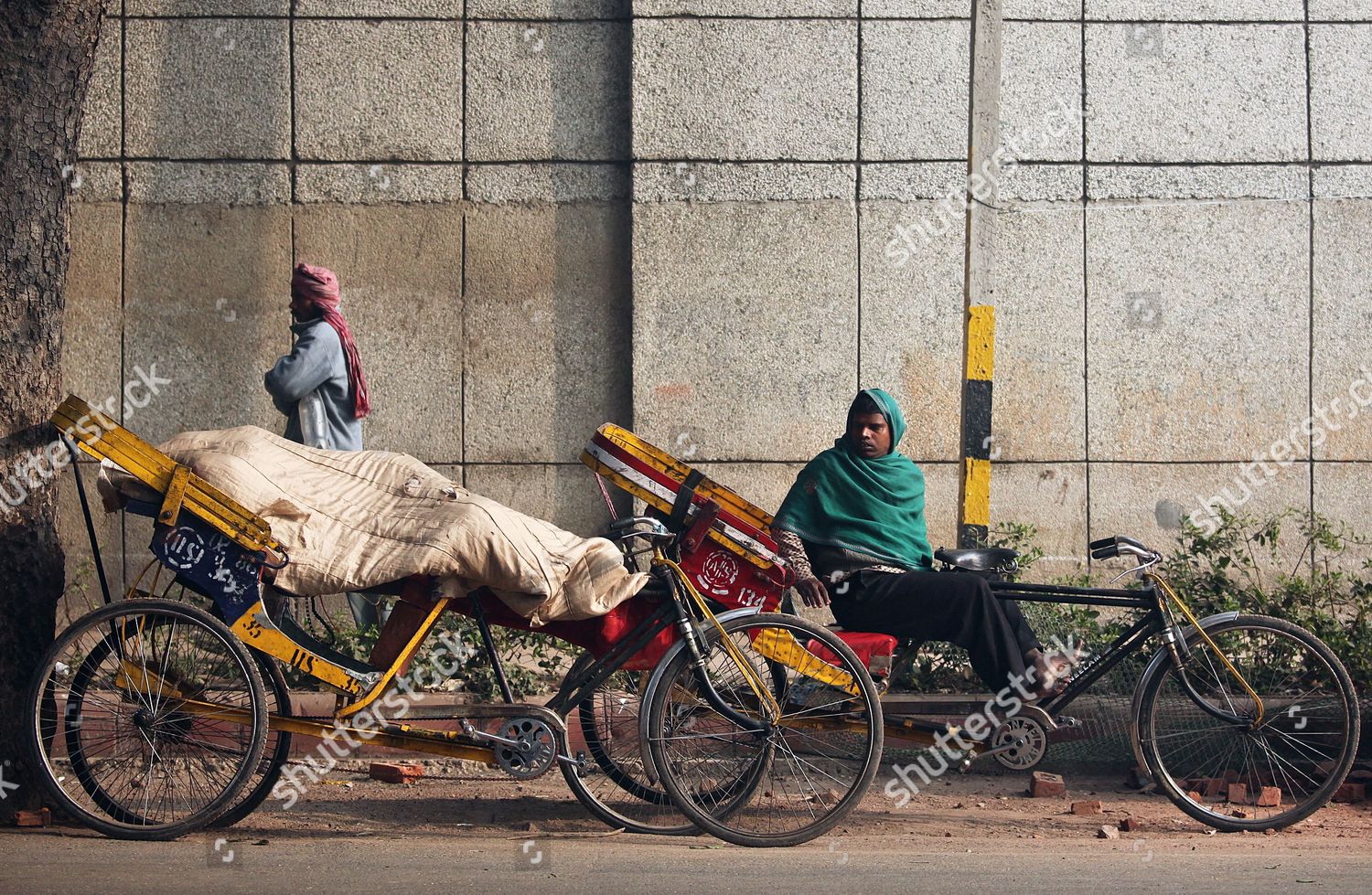 Indian Cycle Rickshaw Pullers Sleep They Editorial Stock Photo - Stock Image | Shutterstock