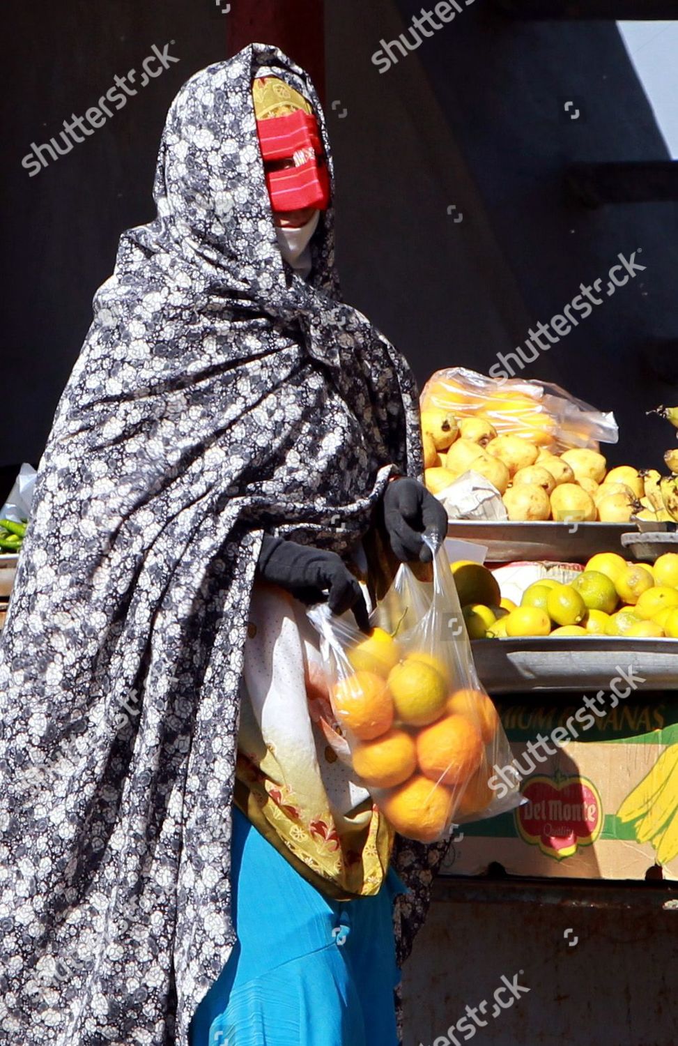 Iranian Women Waering Burqa Traditional Dress Editorial Stock Photo ...