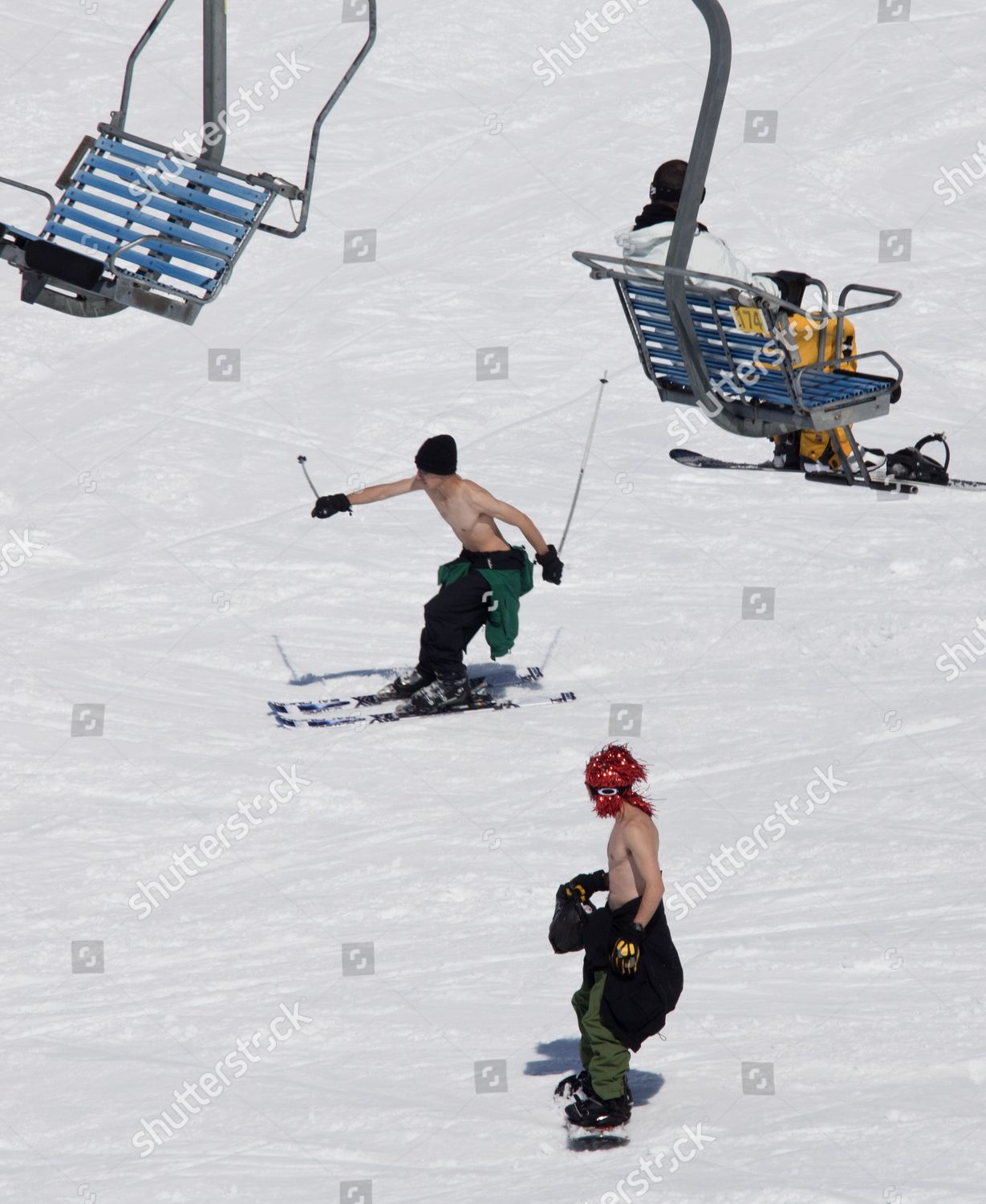 ISRAELIS SKI WITHOUT SHIRTS JACKETS TEMPERATURES Editorial Stock Photo ...