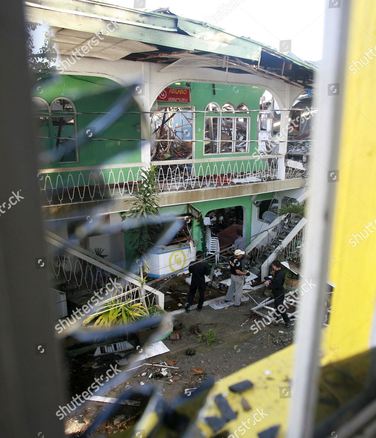 Filipino Bomb Squad Scene Crimes Operatives Editorial Stock Photo ...