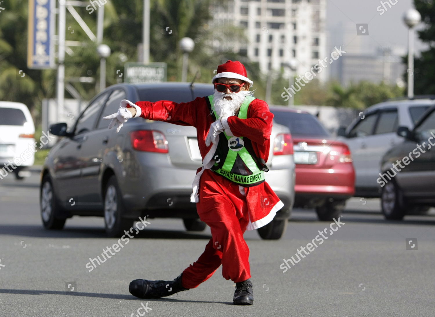 Filipino Traffic Enforcer Ramiro Hinojas Wearing Editorial Stock Photo ...