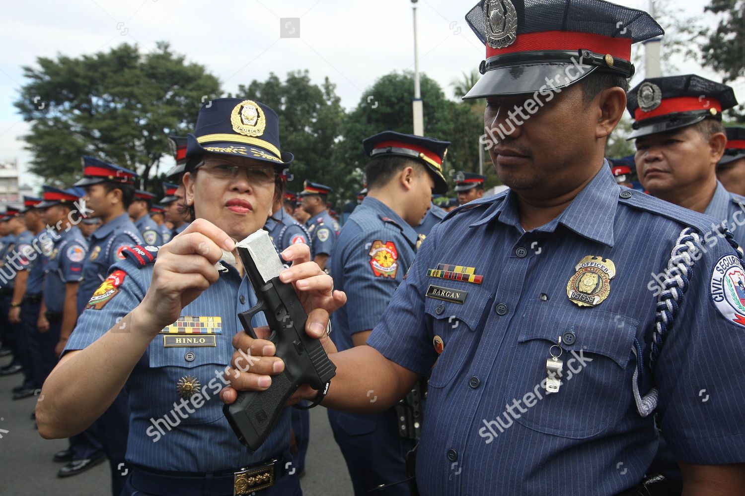 Philippine National Police Officer L Removes Editorial Stock Photo ...