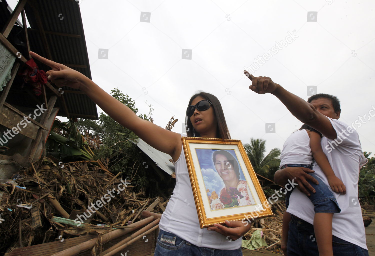Filipino Flood Victim Daisy Mendoza L Editorial Stock Photo - Stock ...