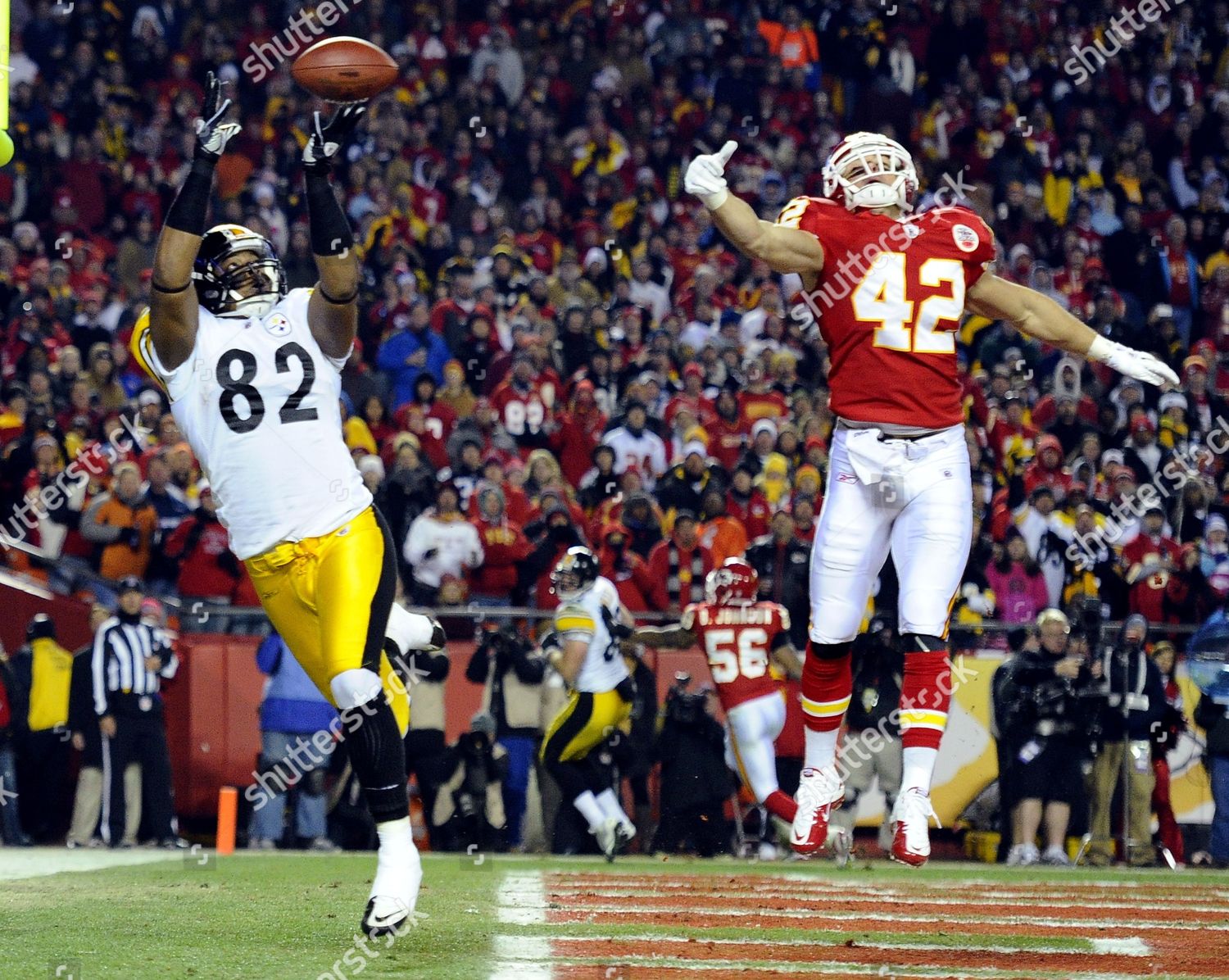 Pittsburgh Steelers Player Weslye Saunders L Editorial Stock Photo ...
