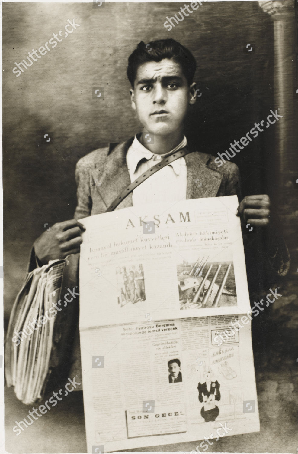 Newspaper Seller Orhan Guzel Vendor Aksam Editorial Stock Photo - Stock ...