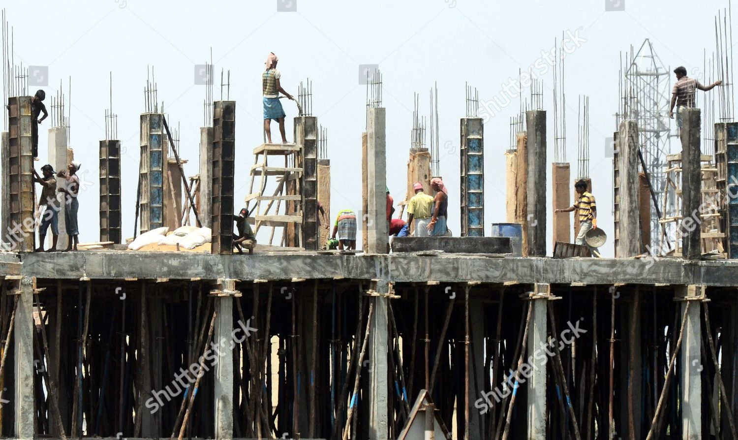 Indian Workers Photographed Working On Underconstruction Editorial ...