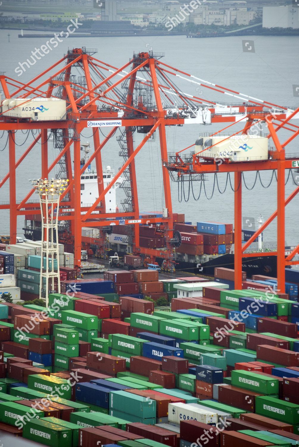 Container Ship Berth Tokyo Port Japan Editorial Stock Photo - Stock ...