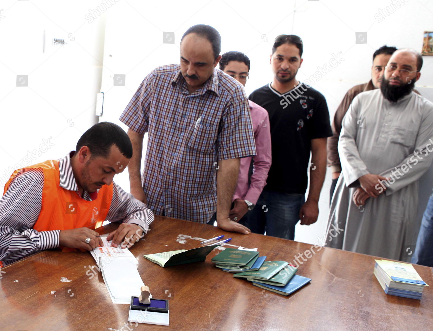 Libyan Citizens Register Upcoming Elections Registration Editorial ...