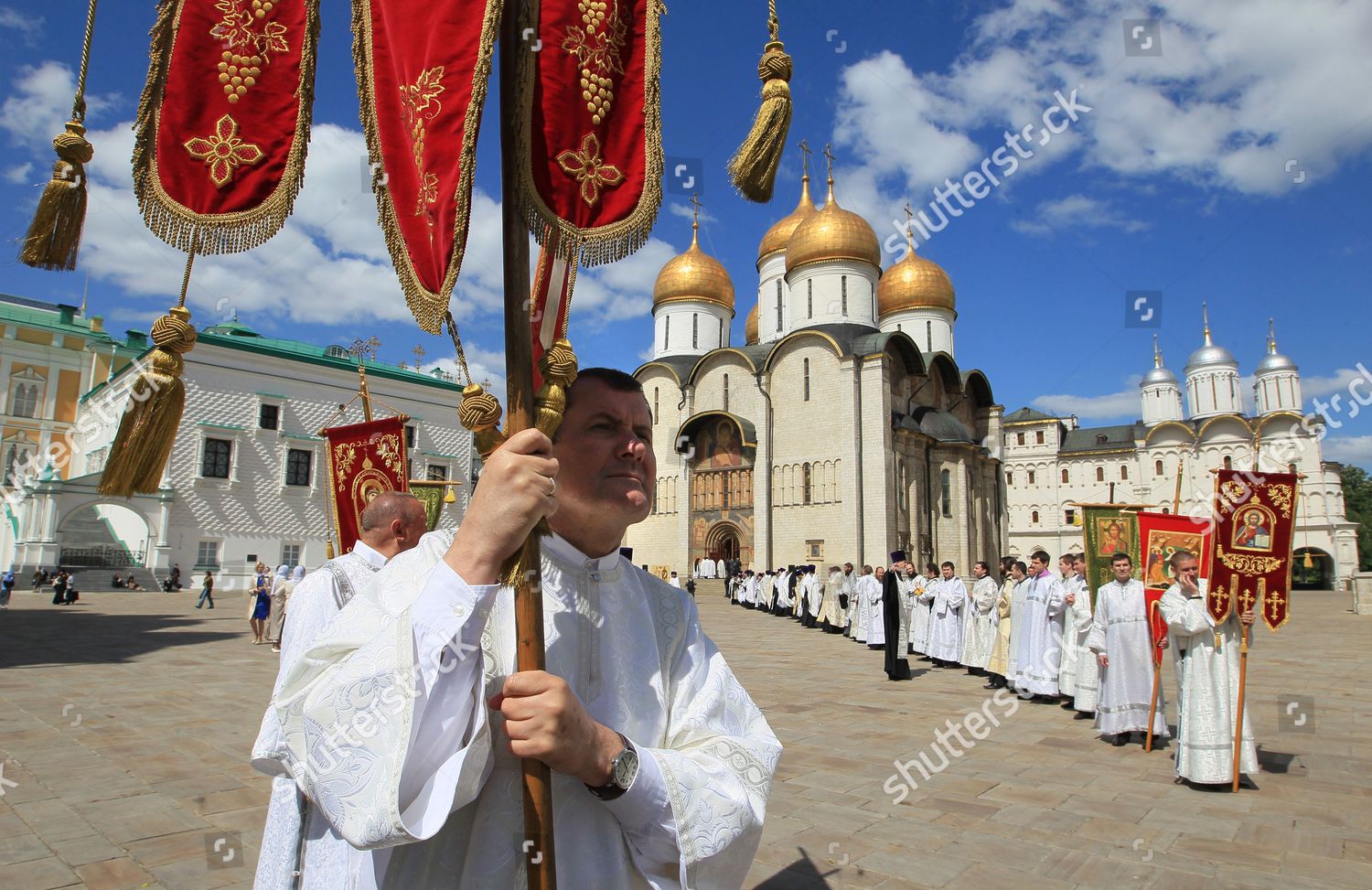 RUSSIAN ORTHODOX PRIESTS BELIEVERS LINE CROSS Editorial Stock Photo ...