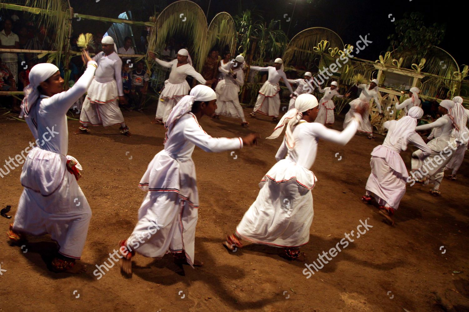 Group Dancers Perform Ritual During Gammaduwa Editorial Stock Photo ...