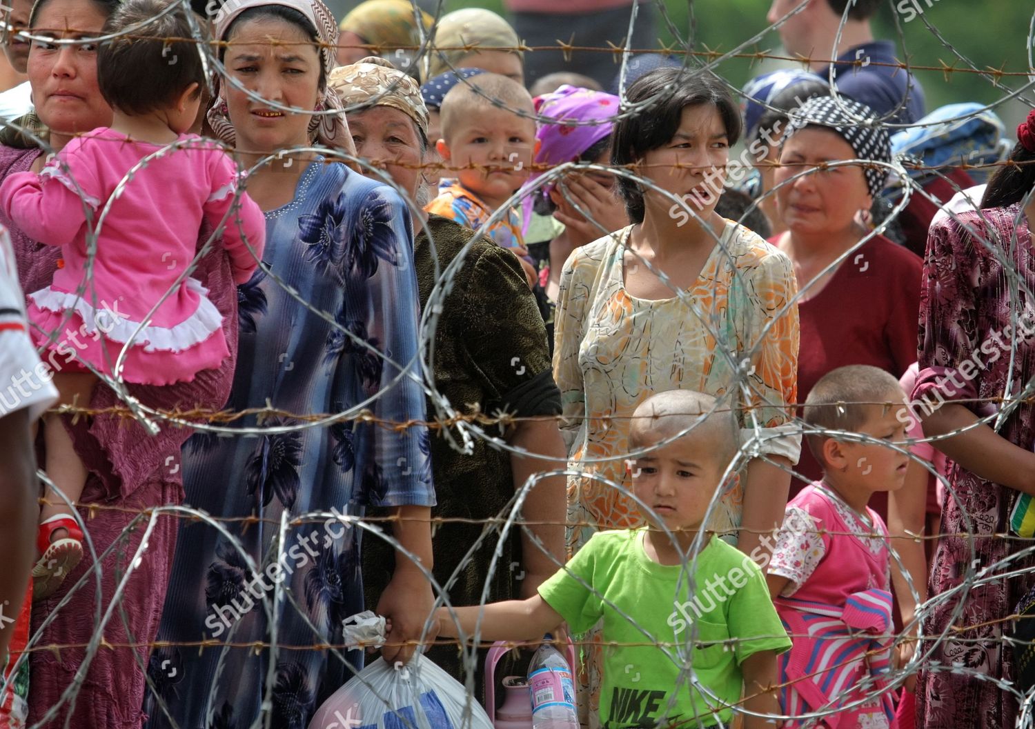 Uzbek Refugees Return Kyrgyzstan Crossing Border Editorial Stock Photo ...