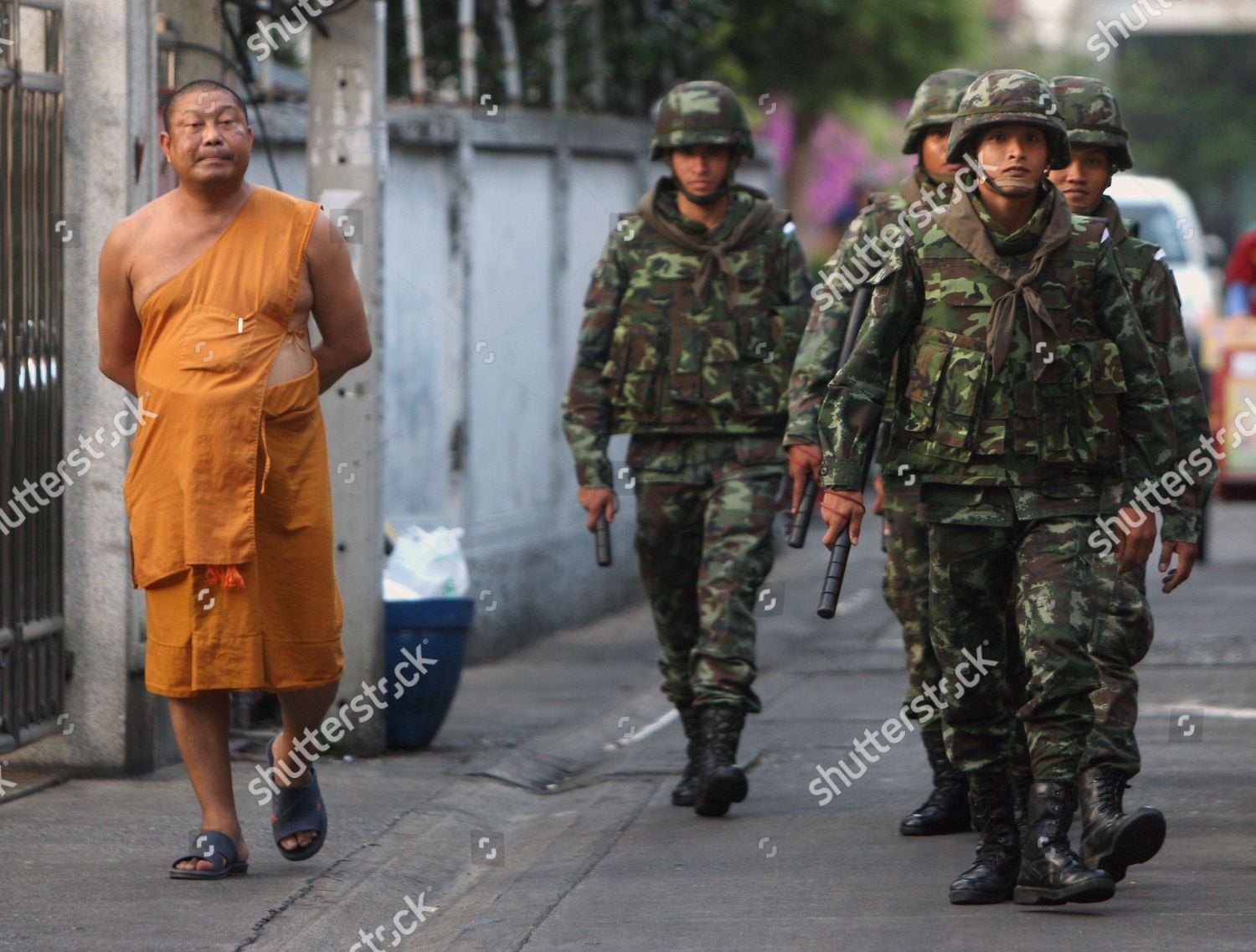 Thai Soldiers Patrol Next Thai Buddhist Editorial Stock Photo - Stock ...