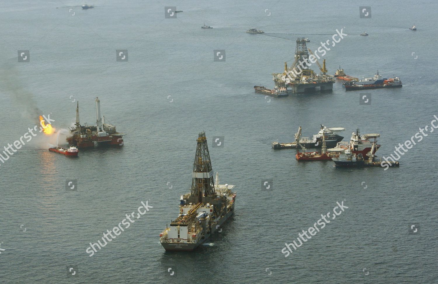 Work Continues Deepwater Horizon Well Site Editorial Stock Photo ...